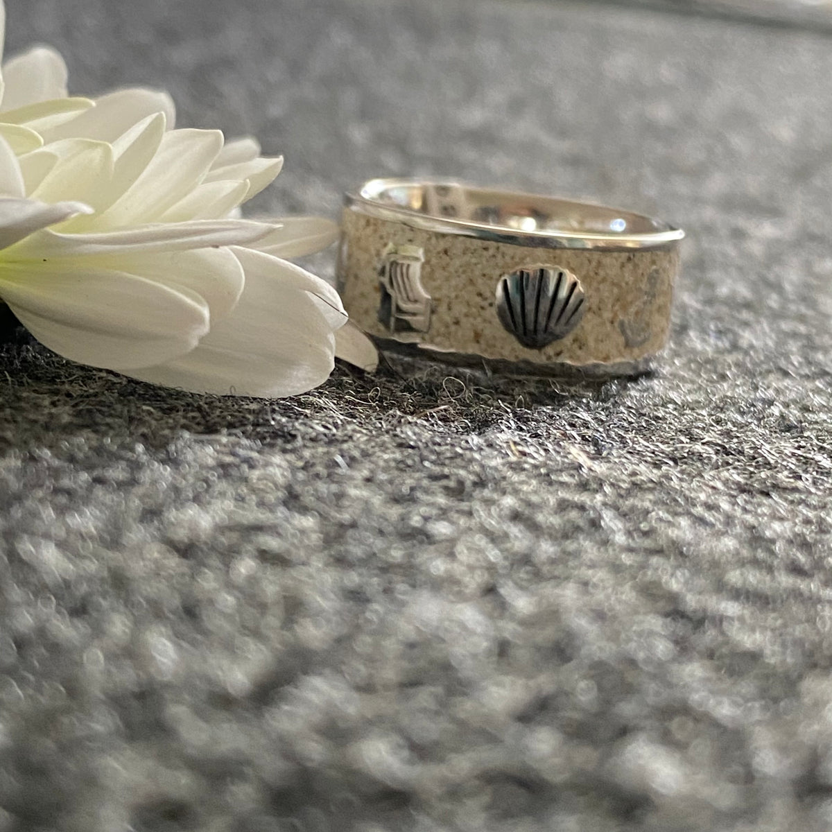 DUR Schmuck: Strandring "Ostsee" der Ostseering mit Strandsand R5229 ...